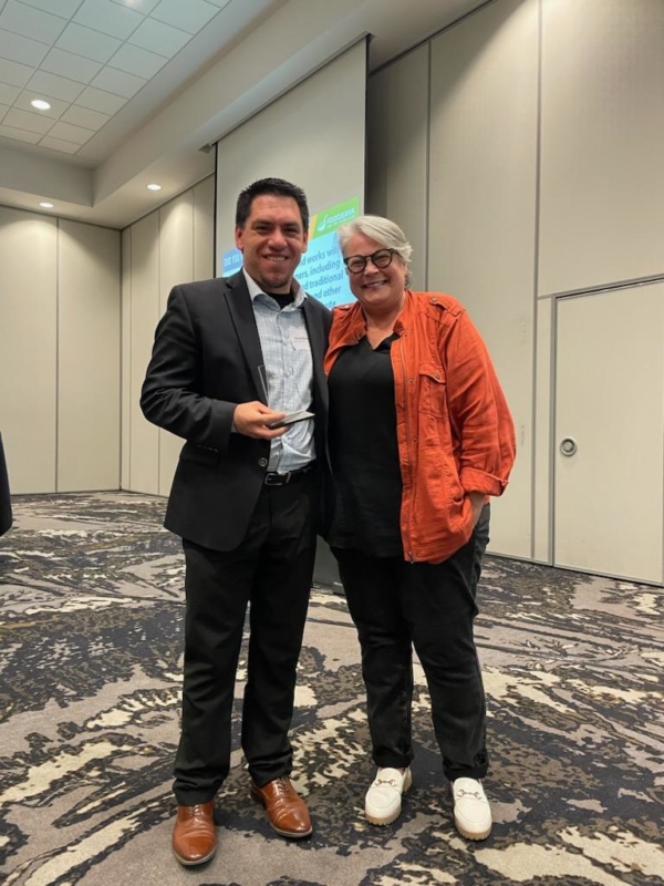 Crossroads Gratefully Receives Awards - Crossroads Mission Avenue